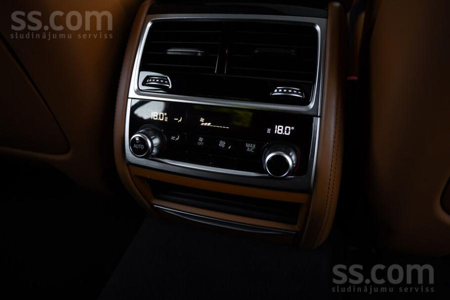 Pelēks BMW 730 2016 Rīga, ar dzinēja tilpumu 3.00 L un nobraukumu 0 tūkst. km par 21900 €, foto 15 vietnē AUTOMOTO.COM.LV