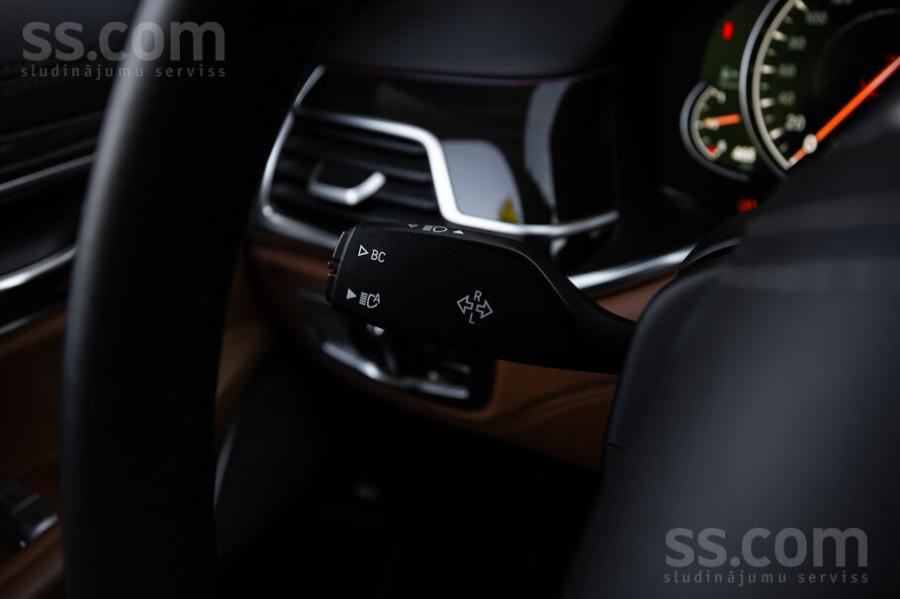 Pelēks BMW 730 2016 Rīga, ar dzinēja tilpumu 3.00 L un nobraukumu 0 tūkst. km par 21900 €, foto 18 vietnē AUTOMOTO.COM.LV