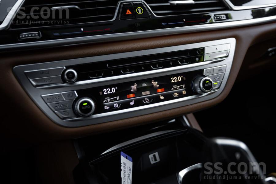 Pelēks BMW 730 2016 Rīga, ar dzinēja tilpumu 3.00 L un nobraukumu 0 tūkst. km par 21900 €, foto 22 vietnē AUTOMOTO.COM.LV
