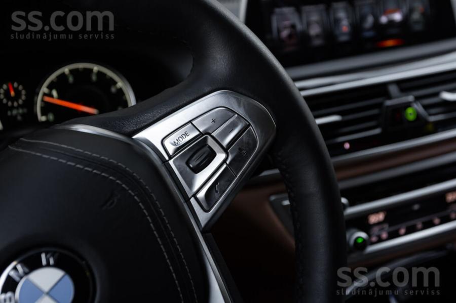 Pelēks BMW 730 2016 Rīga, ar dzinēja tilpumu 3.00 L un nobraukumu 0 tūkst. km par 21900 €, foto 31 vietnē AUTOMOTO.COM.LV
