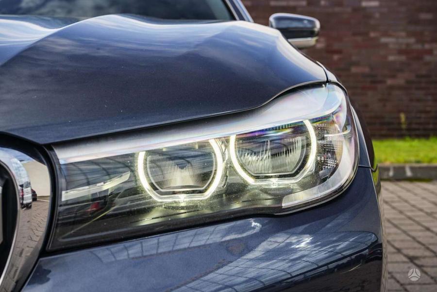 Pelēks BMW 730 2016 Marijampole, ar dzinēja tilpumu 2.99 L un nobraukumu 192 tūkst. km par 21950 €, foto 6 vietnē AUTOMOTO.COM.LV