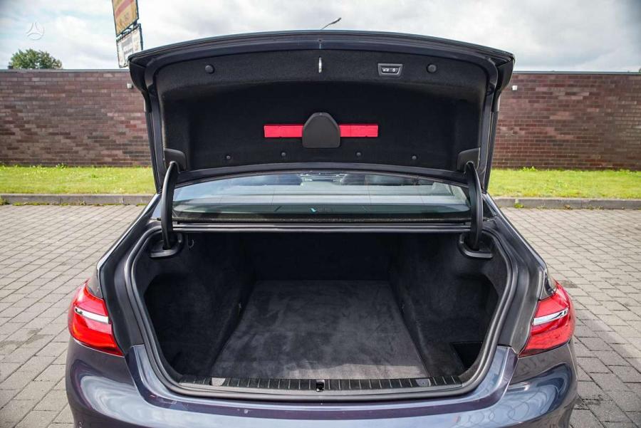 Pelēks BMW 730 2016 Marijampole, ar dzinēja tilpumu 2.99 L un nobraukumu 192 tūkst. km par 21950 €, foto 12 vietnē AUTOMOTO.COM.LV