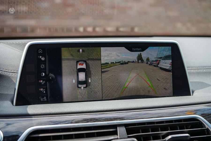 Pelēks BMW 730 2016 Marijampole, ar dzinēja tilpumu 2.99 L un nobraukumu 192 tūkst. km par 21950 €, foto 18 vietnē AUTOMOTO.COM.LV