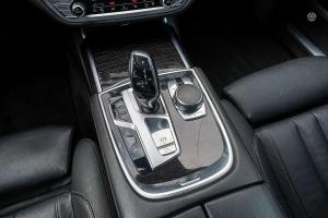 Pelēks BMW 730 2016 Marijampole, ar dzinēja tilpumu 2.99 L un nobraukumu 192 tūkst. km par 21950 €, foto 19 vietnē AUTOMOTO.COM.LV
