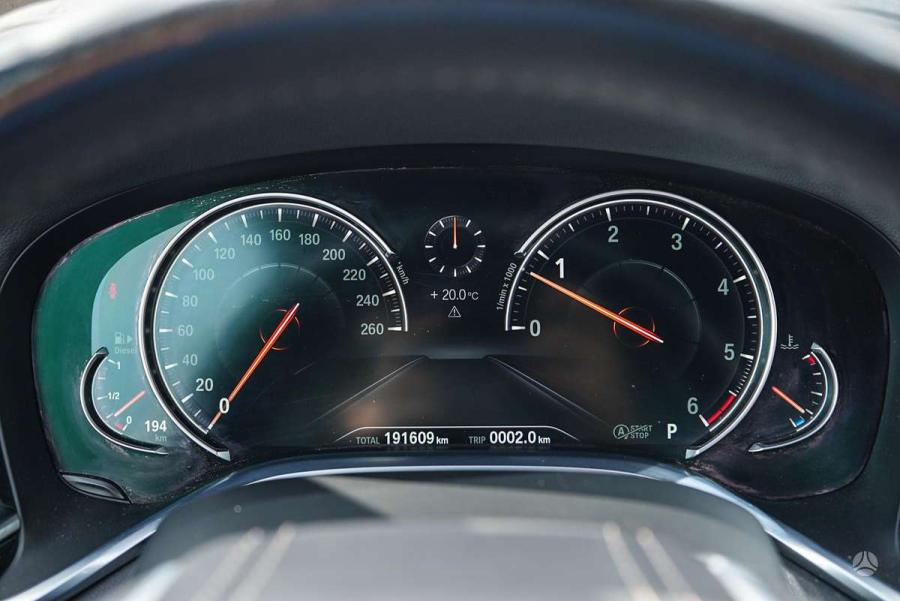 Pelēks BMW 730 2016 Marijampole, ar dzinēja tilpumu 2.99 L un nobraukumu 192 tūkst. km par 21950 €, foto 21 vietnē AUTOMOTO.COM.LV