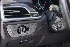 Pelēks BMW 730 2016 Marijampole, ar dzinēja tilpumu 2.99 L un nobraukumu 192 tūkst. km par 21950 €, foto 31 vietnē AUTOMOTO.COM.LV