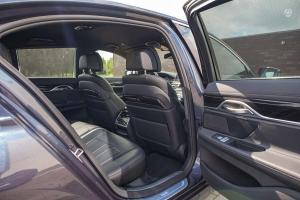 Pelēks BMW 730 2016 Marijampole, ar dzinēja tilpumu 2.99 L un nobraukumu 192 tūkst. km par 21950 €, foto 35 vietnē AUTOMOTO.COM.LV