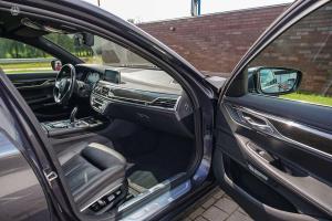 Pelēks BMW 730 2016 Marijampole, ar dzinēja tilpumu 2.99 L un nobraukumu 192 tūkst. km par 21950 €, foto 37 vietnē AUTOMOTO.COM.LV