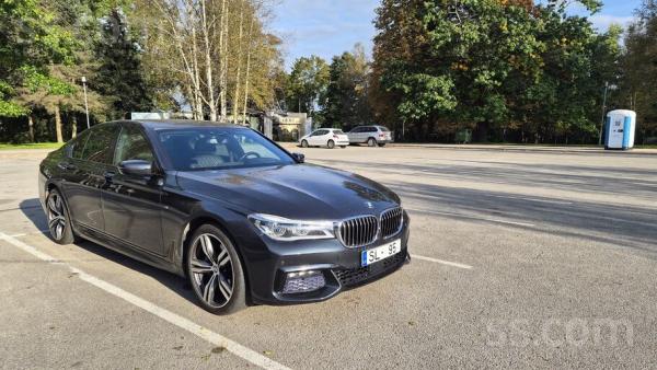 Grey BMW 730 2018 in Riga, with an engine capacity of 3.00 L and mileage of 167 thousand km for 27998 €, photo 2 on AUTOMOTO.COM.LV