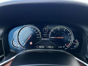 Grey BMW 730 2018 in Vilnius, with an engine capacity of 2.99 L and mileage of 196 thousand km for 28499 €, photo 17 on AUTOMOTO.COM.LV