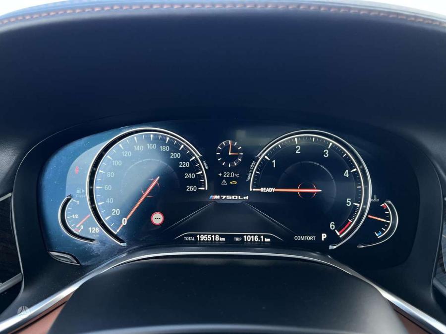 Grey BMW 730 2018 in Vilnius, with an engine capacity of 2.99 L and mileage of 196 thousand km for 28499 €, photo 17 on AUTOMOTO.COM.LV