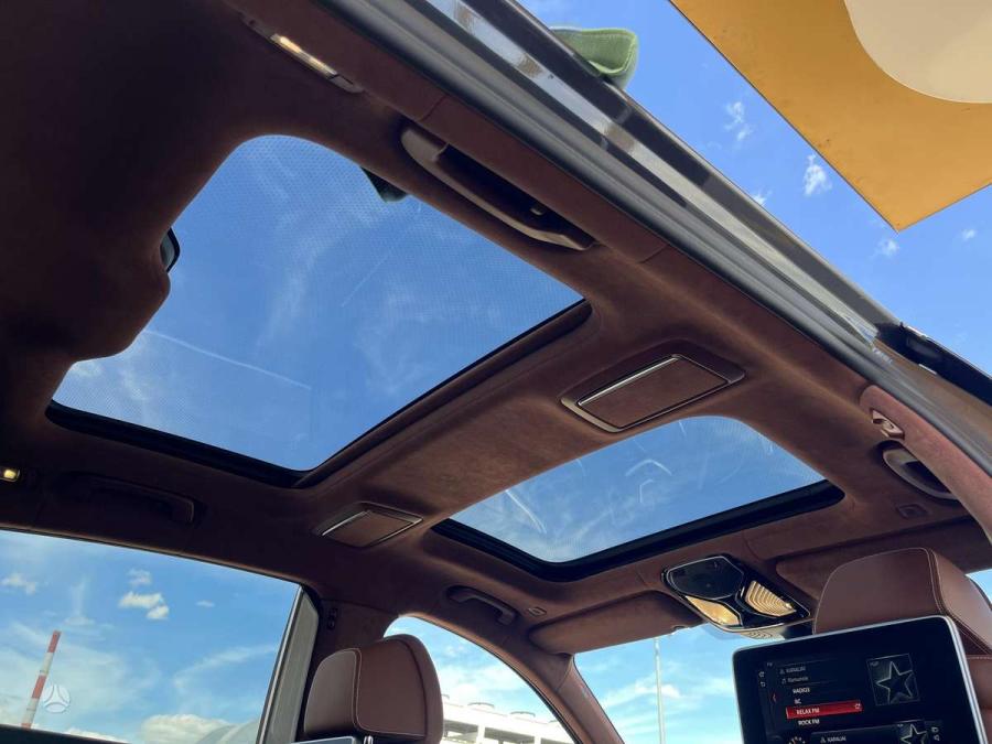 Grey BMW 730 2018 in Vilnius, with an engine capacity of 2.99 L and mileage of 196 thousand km for 28499 €, photo 31 on AUTOMOTO.COM.LV