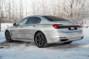 Pelēks BMW 730 2019 Viļņa, ar dzinēja tilpumu 2.99 L un nobraukumu 142 tūkst. km par 42999 €, foto 3 vietnē AUTOMOTO.COM.LV