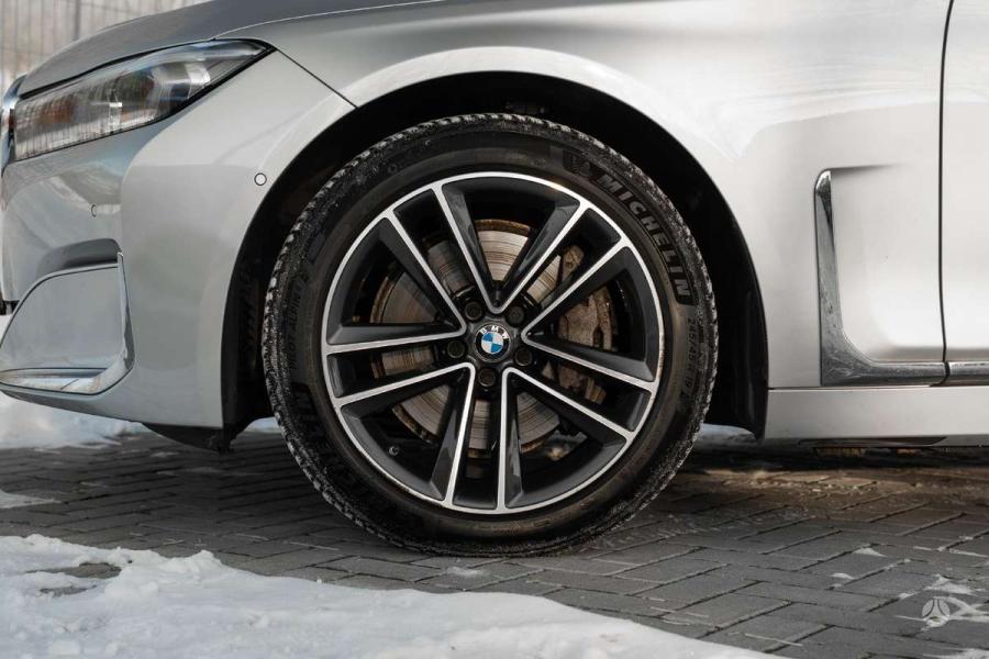 Pelēks BMW 730 2019 Viļņa, ar dzinēja tilpumu 2.99 L un nobraukumu 142 tūkst. km par 42999 €, foto 11 vietnē AUTOMOTO.COM.LV
