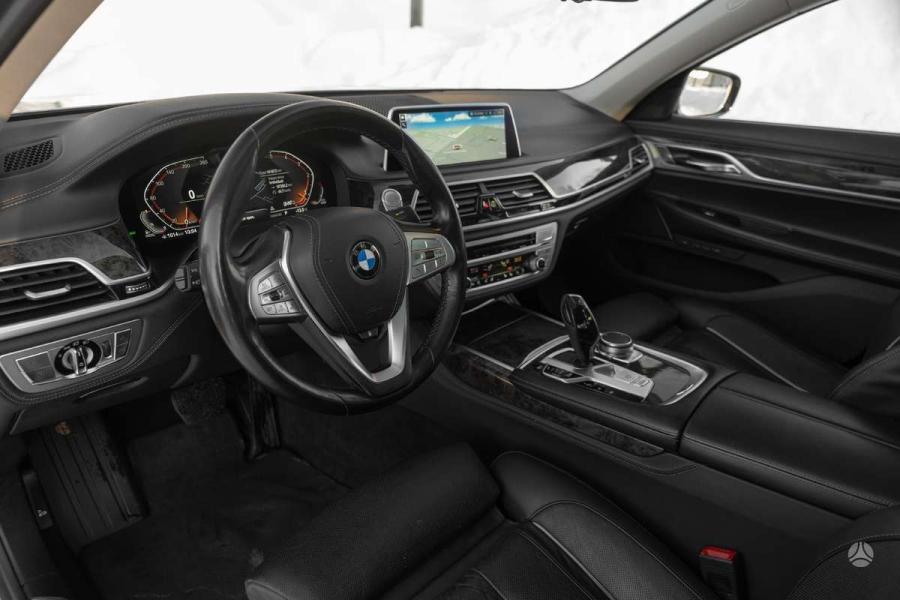Pelēks BMW 730 2019 Viļņa, ar dzinēja tilpumu 2.99 L un nobraukumu 142 tūkst. km par 42999 €, foto 17 vietnē AUTOMOTO.COM.LV