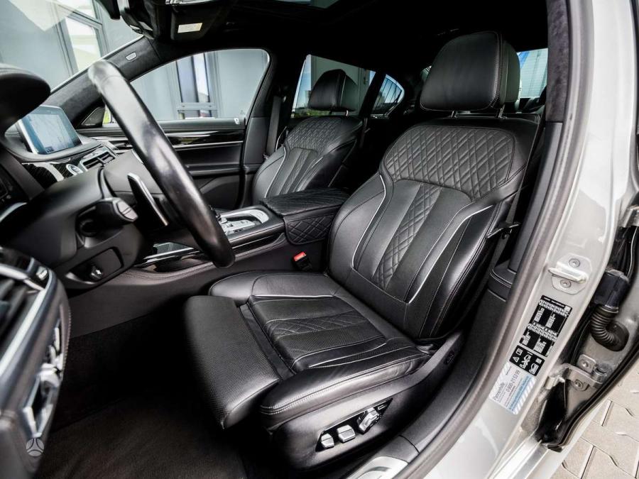 Pelēks BMW 730 2020 Kauņa, ar dzinēja tilpumu 2.99 L un nobraukumu 152 tūkst. km par 45950 €, foto 24 vietnē AUTOMOTO.COM.LV