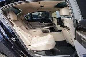 Pelēks BMW 730 2021 Kauņa, ar dzinēja tilpumu 2.99 L un nobraukumu 181 tūkst. km par 49450 €, foto 48 vietnē AUTOMOTO.COM.LV