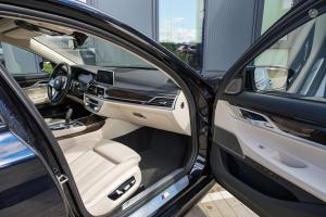 Pelēks BMW 730 2021 Kauņa, ar dzinēja tilpumu 2.99 L un nobraukumu 181 tūkst. km par 49450 €, foto 49 vietnē AUTOMOTO.COM.LV