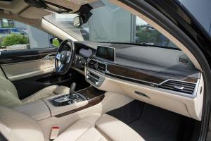 Pelēks BMW 730 2021 Kauņa, ar dzinēja tilpumu 2.99 L un nobraukumu 181 tūkst. km par 49450 €, foto 51 vietnē AUTOMOTO.COM.LV
