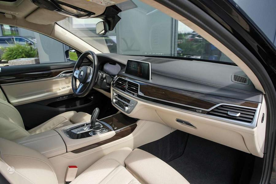 Pelēks BMW 730 2021 Kauņa, ar dzinēja tilpumu 2.99 L un nobraukumu 181 tūkst. km par 49450 €, foto 51 vietnē AUTOMOTO.COM.LV
