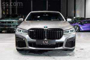 Grey BMW 730 2021 in Riga, with an engine capacity of 3.00 L and mileage of 63 thousand km for 55000 €, photo 3 on AUTOMOTO.COM.LV