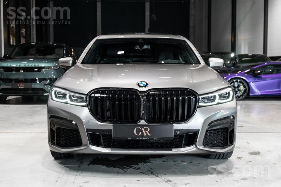 Grey BMW 730 2021 in Riga, with an engine capacity of 3.00 L and mileage of 63 thousand km for 55000 €, photo 3 on AUTOMOTO.COM.LV