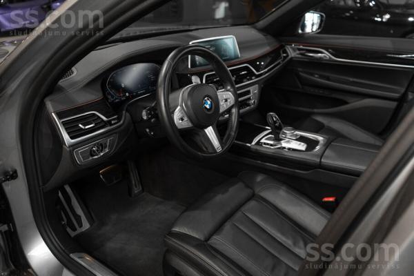 Grey BMW 730 2021 in Riga, with an engine capacity of 3.00 L and mileage of 63 thousand km for 55000 €, photo 9 on AUTOMOTO.COM.LV