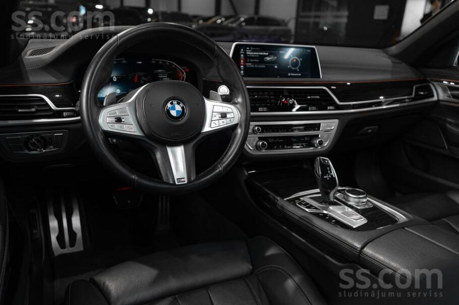 Grey BMW 730 2021 in Riga, with an engine capacity of 3.00 L and mileage of 63 thousand km for 55000 €, photo 11 on AUTOMOTO.COM.LV