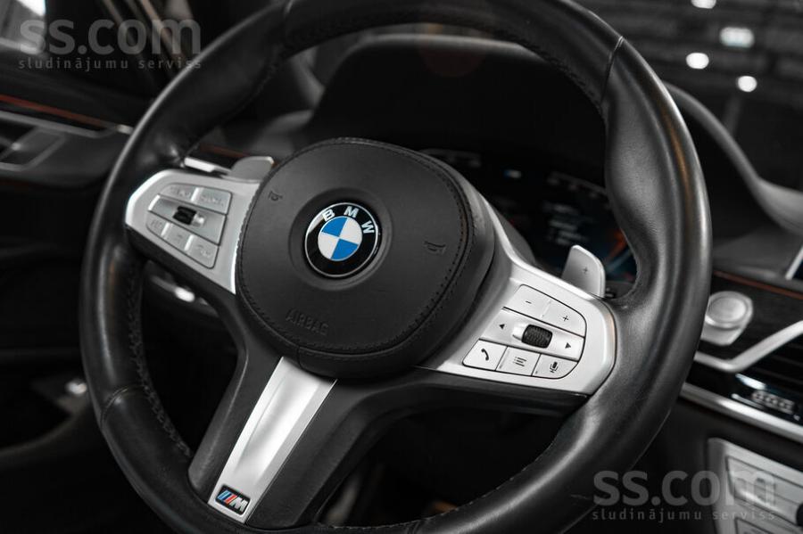 Grey BMW 730 2021 in Riga, with an engine capacity of 3.00 L and mileage of 63 thousand km for 55000 €, photo 23 on AUTOMOTO.COM.LV