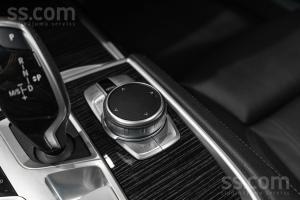 Grey BMW 730 2021 in Riga, with an engine capacity of 3.00 L and mileage of 63 thousand km for 55000 €, photo 35 on AUTOMOTO.COM.LV