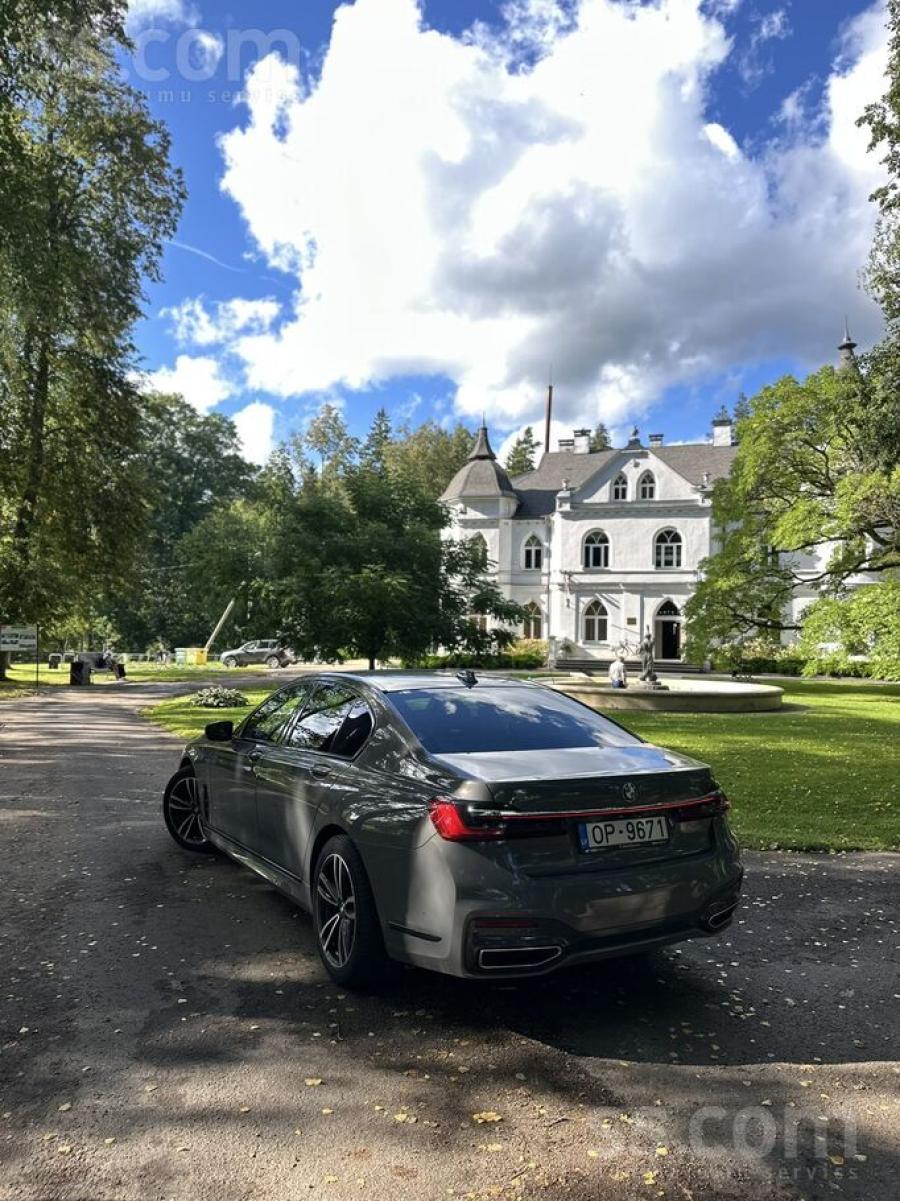 Pelēks BMW 730 2021 Rīga, ar dzinēja tilpumu 3.00 L un nobraukumu 222 tūkst. km par 40900 €, foto 4 vietnē AUTOMOTO.COM.LV