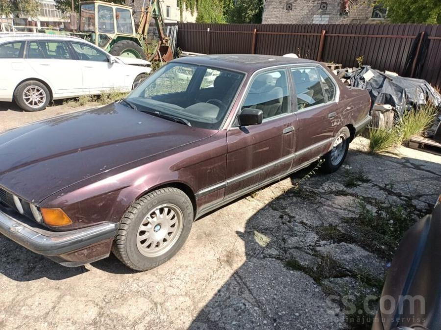 Sarkans BMW 730 1986 Daugavpils, ar dzinēja tilpumu 3.00 L un nobraukumu 0 tūkst. km par 3350 €, foto 7 vietnē AUTOMOTO.COM.LV