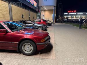 Red BMW 730 1994 in Riga, with an engine capacity of 3.00 L and mileage of 295 thousand km for 4350 €, photo 3 on AUTOMOTO.COM.LV