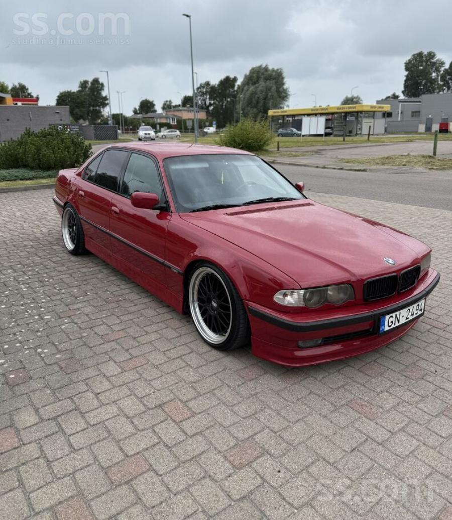 Red BMW 730 1999 in Liepaja, with an engine capacity of 3.00 L and mileage of 0 thousand km for 8250 €, photo 1 on AUTOMOTO.COM.LV