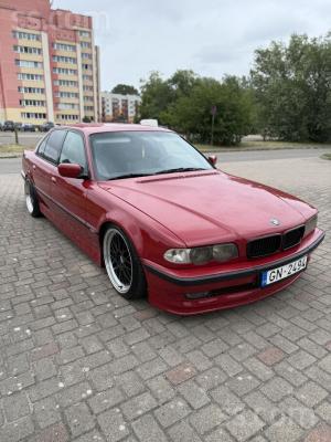 Red BMW 730 1999 in Liepaja, with an engine capacity of 3.00 L and mileage of 0 thousand km for 8250 €, photo 5 on AUTOMOTO.COM.LV