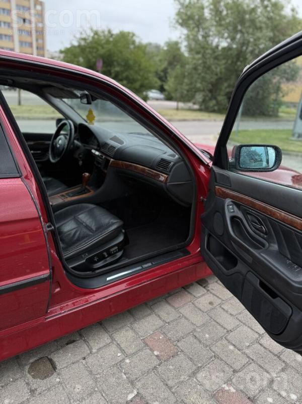 Red BMW 730 1999 in Liepaja, with an engine capacity of 3.00 L and mileage of 0 thousand km for 8250 €, photo 7 on AUTOMOTO.COM.LV