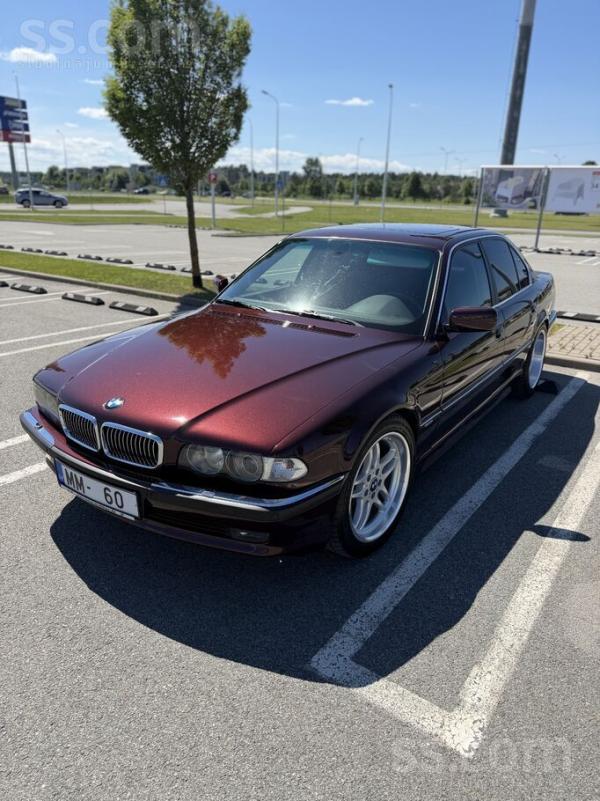 Sarkans BMW 730 2000 Rīga, ar dzinēja tilpumu 3.00 L un nobraukumu 0 tūkst. km par 12000 €, foto 2 vietnē AUTOMOTO.COM.LV