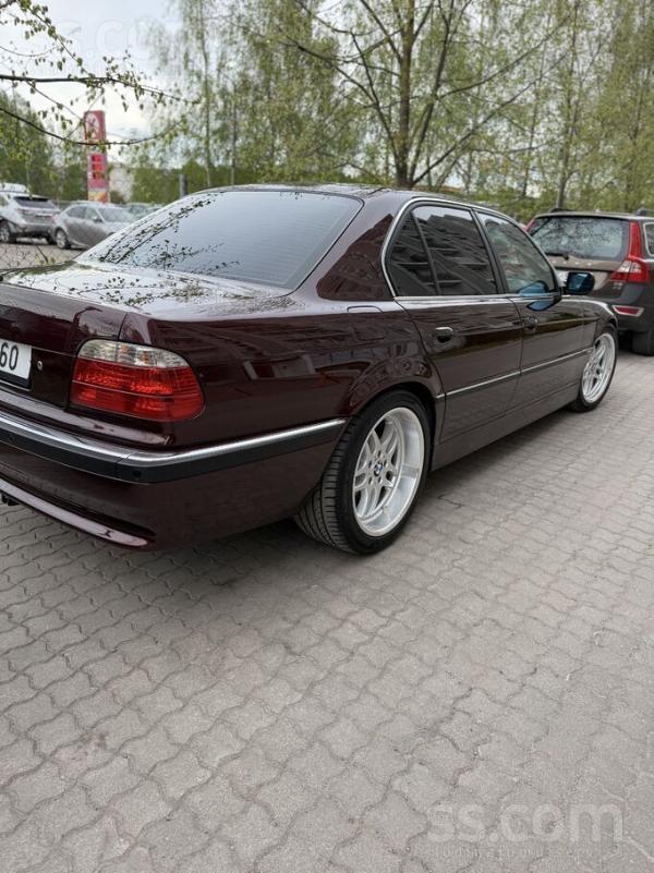 Sarkans BMW 730 2000 Rīga, ar dzinēja tilpumu 3.00 L un nobraukumu 0 tūkst. km par 12000 €, foto 6 vietnē AUTOMOTO.COM.LV