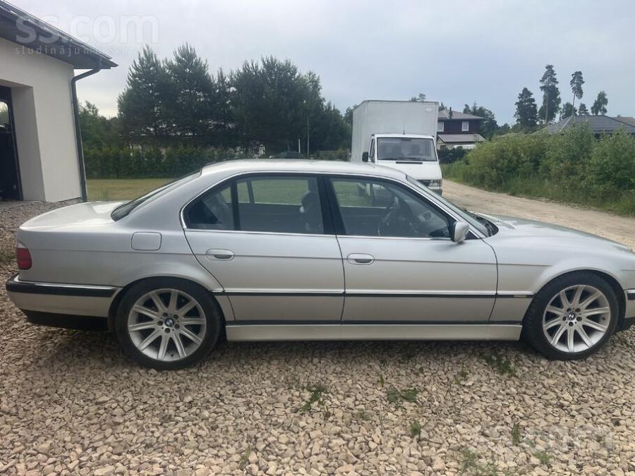 BMW 730 2000 Rīga, ar dzinēja tilpumu 3.00 L un nobraukumu 259 tūkst. km par 6600 €, foto 4 vietnē AUTOMOTO.COM.LV