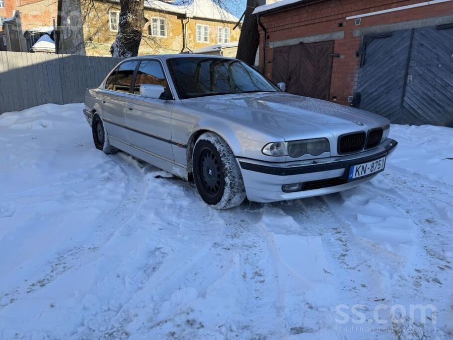 BMW 730 2000 in Liepaja, with an engine capacity of 3.00 L and mileage of 480 thousand km for 2450 €, photo 1 on AUTOMOTO.COM.LV