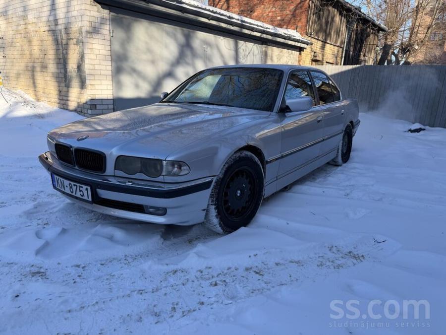 BMW 730 2000 in Liepaja, with an engine capacity of 3.00 L and mileage of 480 thousand km for 2450 €, photo 3 on AUTOMOTO.COM.LV