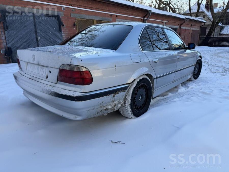 BMW 730 2000 in Liepaja, with an engine capacity of 3.00 L and mileage of 480 thousand km for 2450 €, photo 5 on AUTOMOTO.COM.LV