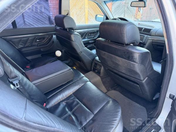 BMW 730 2000 in Liepaja, with an engine capacity of 3.00 L and mileage of 480 thousand km for 2450 €, photo 5 on AUTOMOTO.COM.LV