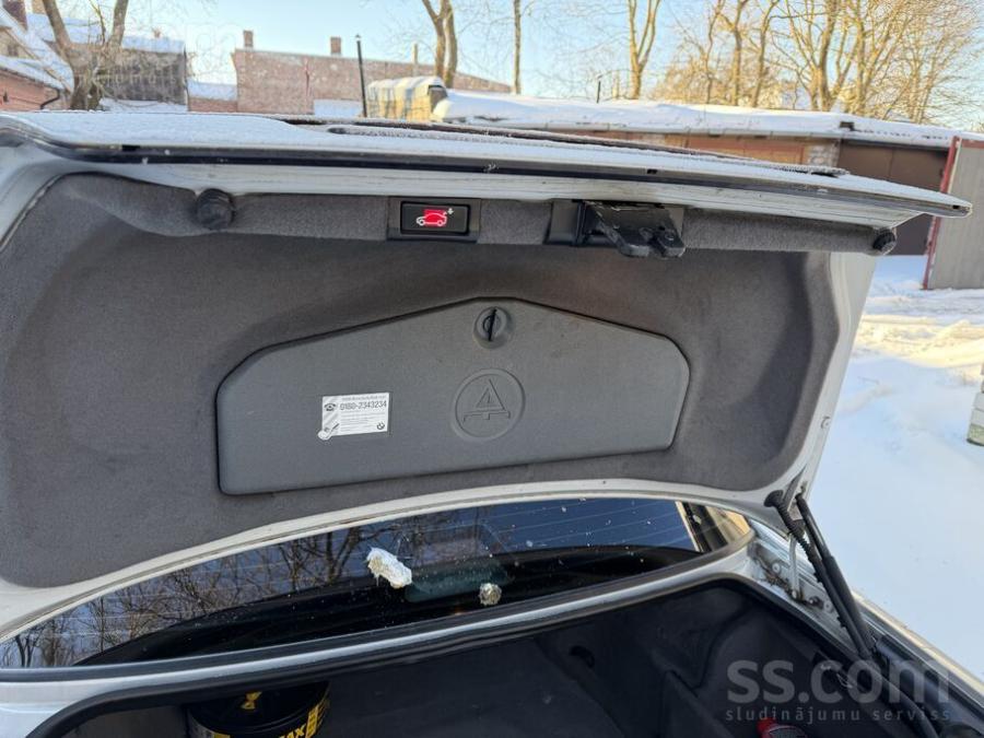 BMW 730 2000 in Liepaja, with an engine capacity of 3.00 L and mileage of 480 thousand km for 2450 €, photo 10 on AUTOMOTO.COM.LV