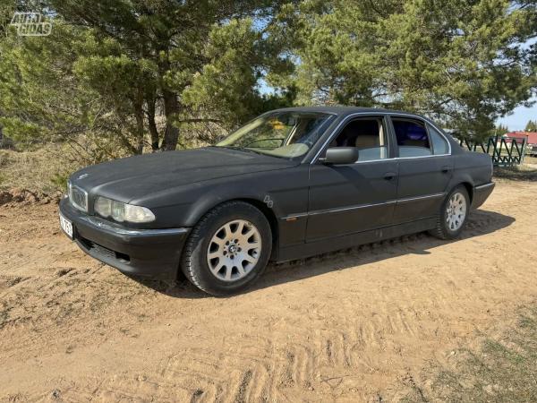 BMW 730 2001 Viļņa, ar dzinēja tilpumu 3.00 L un nobraukumu 570 tūkst. km par 2450 €, foto 1 vietnē AUTOMOTO.COM.LV