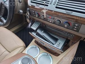 BMW 730 2002 in Daugavpils, with an engine capacity of 3.00 L and mileage of 376 thousand km for 2250 €, photo 20 on AUTOMOTO.COM.LV