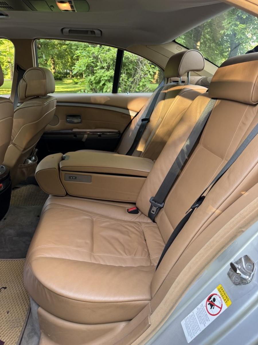 BMW 730 2002 Kivieli, ar dzinēja tilpumu 3.00 L un nobraukumu 0 tūkst. km par 2350 €, foto 14 vietnē AUTOMOTO.COM.LV