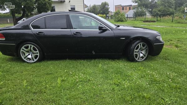 BMW 730 2002 in Prienai, with an engine capacity of 3.00 L and mileage of 300 thousand km for 1500 €, photo 5 on AUTOMOTO.COM.LV