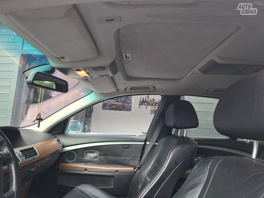 BMW 730 2003 in Silute, with an engine capacity of 3.00 L and mileage of 300 thousand km for 2500 €, photo 16 on AUTOMOTO.COM.LV
