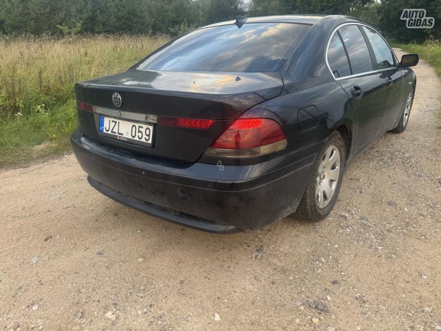 BMW 730 2003 in Vilnius, with an engine capacity of 3.00 L and mileage of 380 thousand km for 1300 €, photo 5 on AUTOMOTO.COM.LV